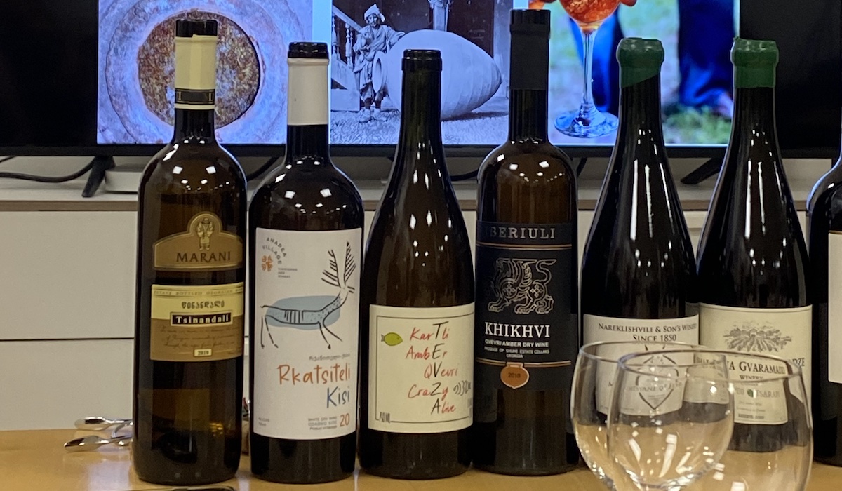 Georgía - vagga vínmenningar - Vínsíðan.is